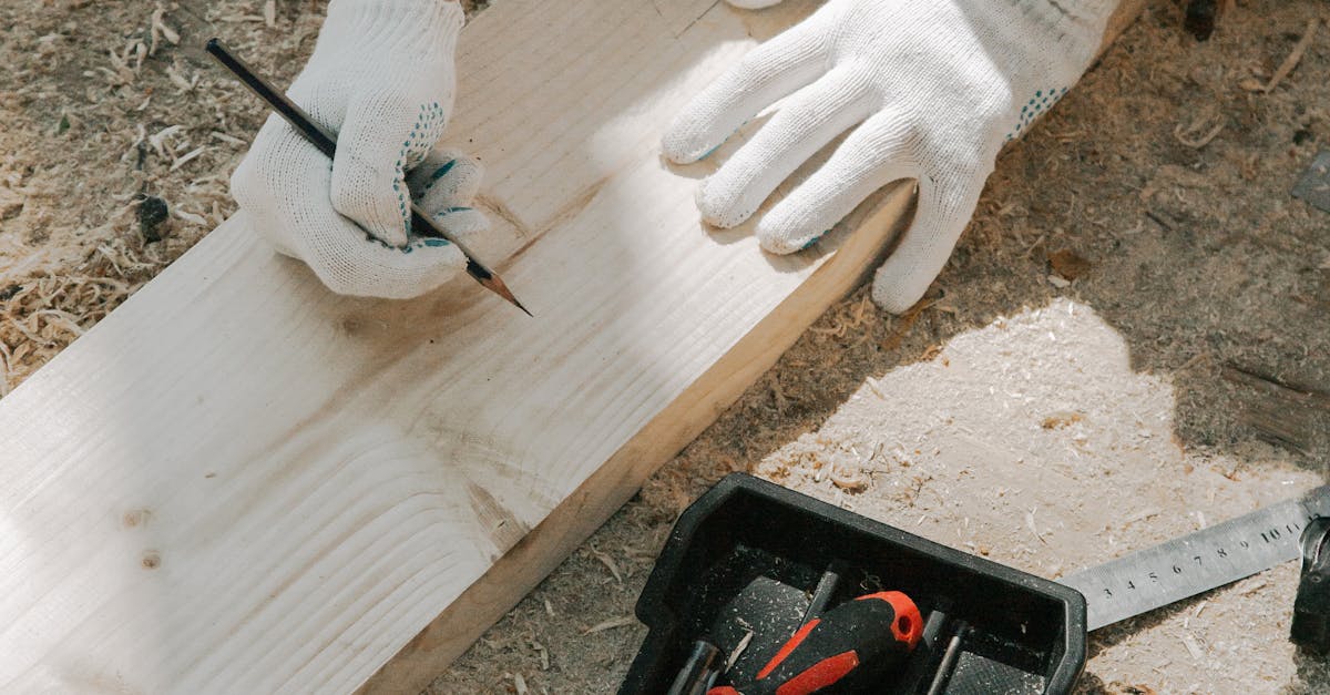 How to Ensure Straight Deck Boards and Level Frames: Pro Techniques wi ...